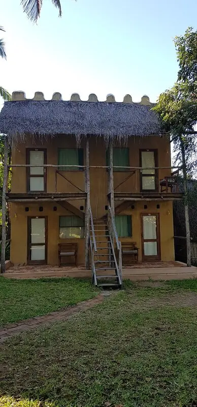 Saiba onde se hospedar na Praia do Tofo, surf de Moçambique